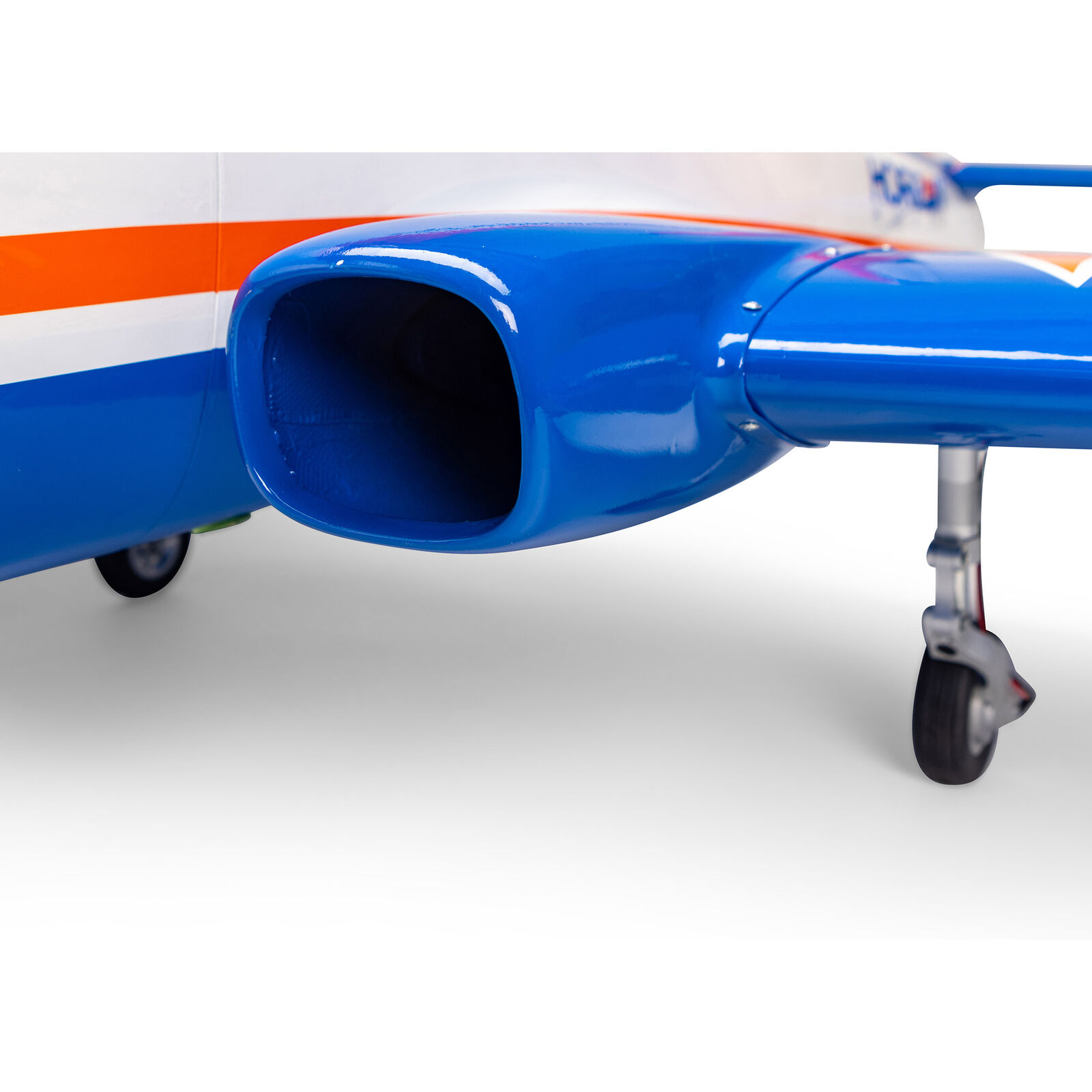 Hangar 9 Aermacchi MB-339 ARF with KingTech K-85G4+ Turbine and ...