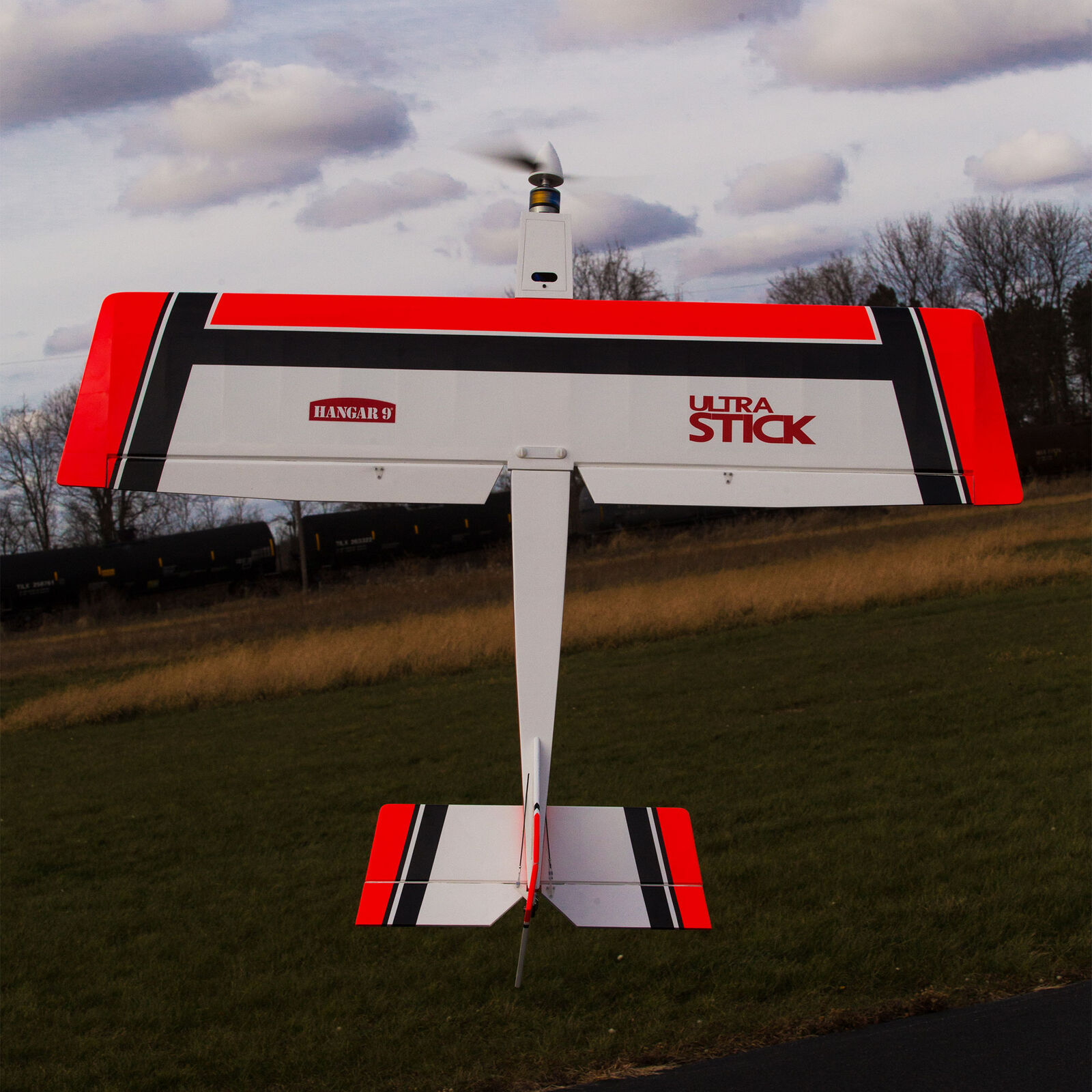 Hangar 9 Ultra Stick 10cc ARF, 60" | Tower Hobbies