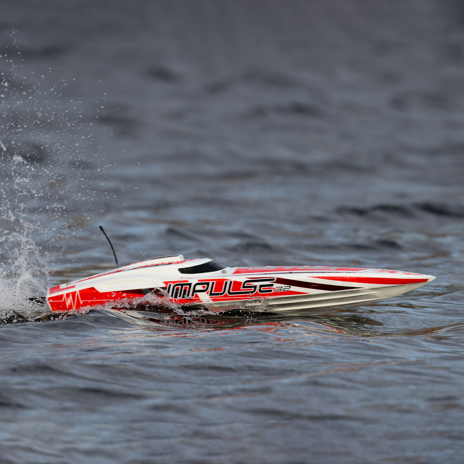 Pro Boat Impulse 32" Brushless Deep-V RTR with Smart, White/Red