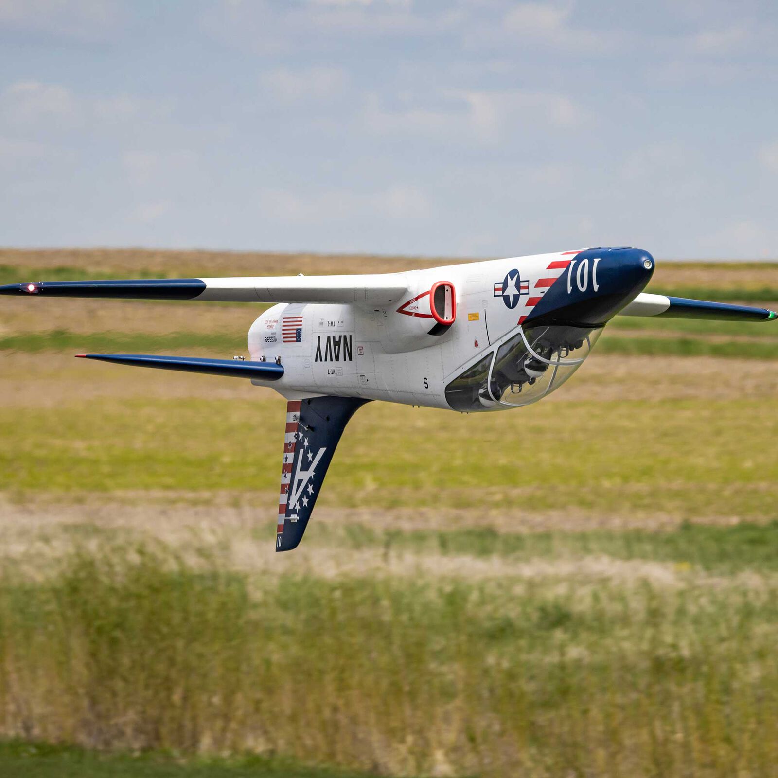Hangar 9 Hawk/T-45 140-160N ARF with Retract Set