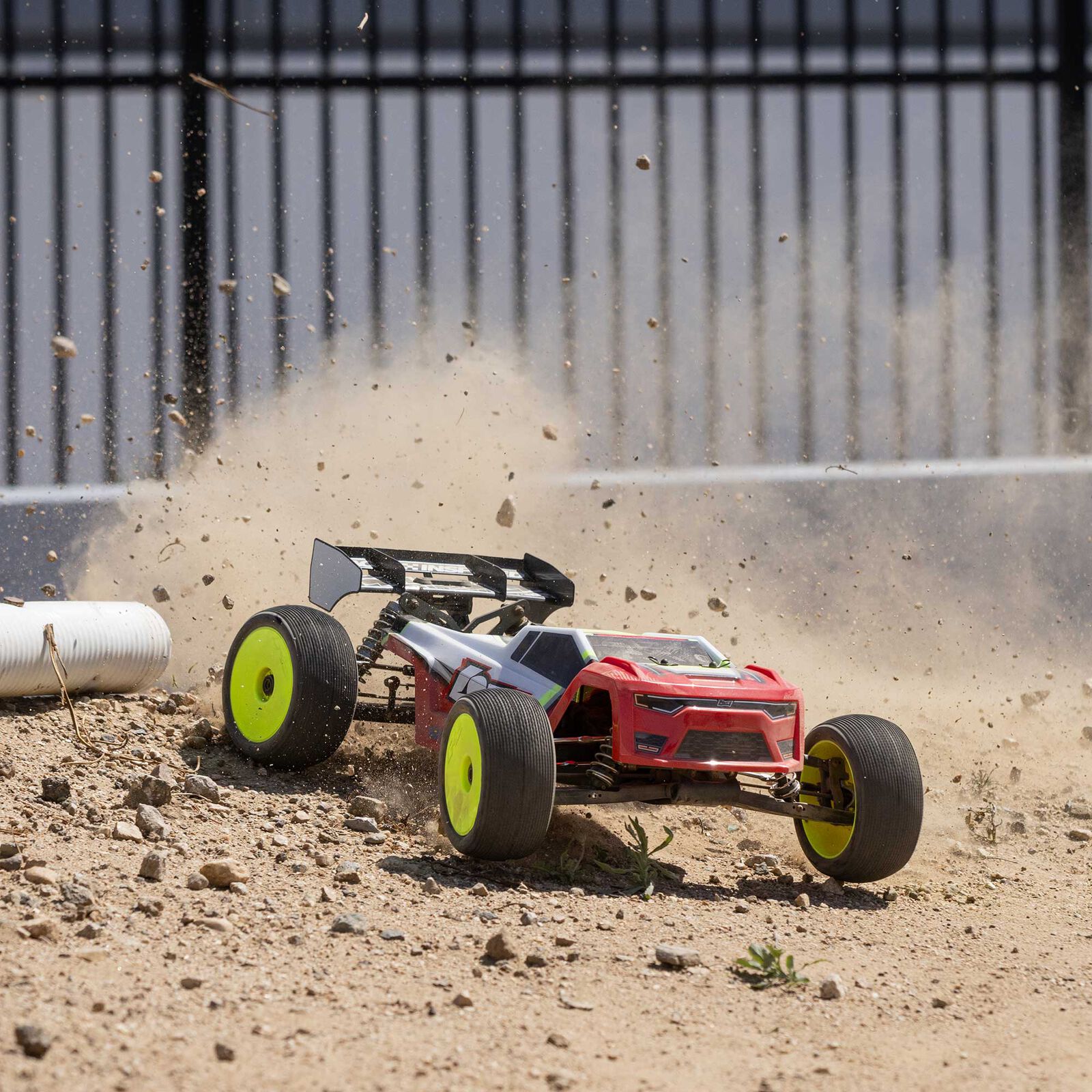 Losi 1/8 8IGHT-XTE 4S 4X4 RTR Brushless Race Truggy, Clear