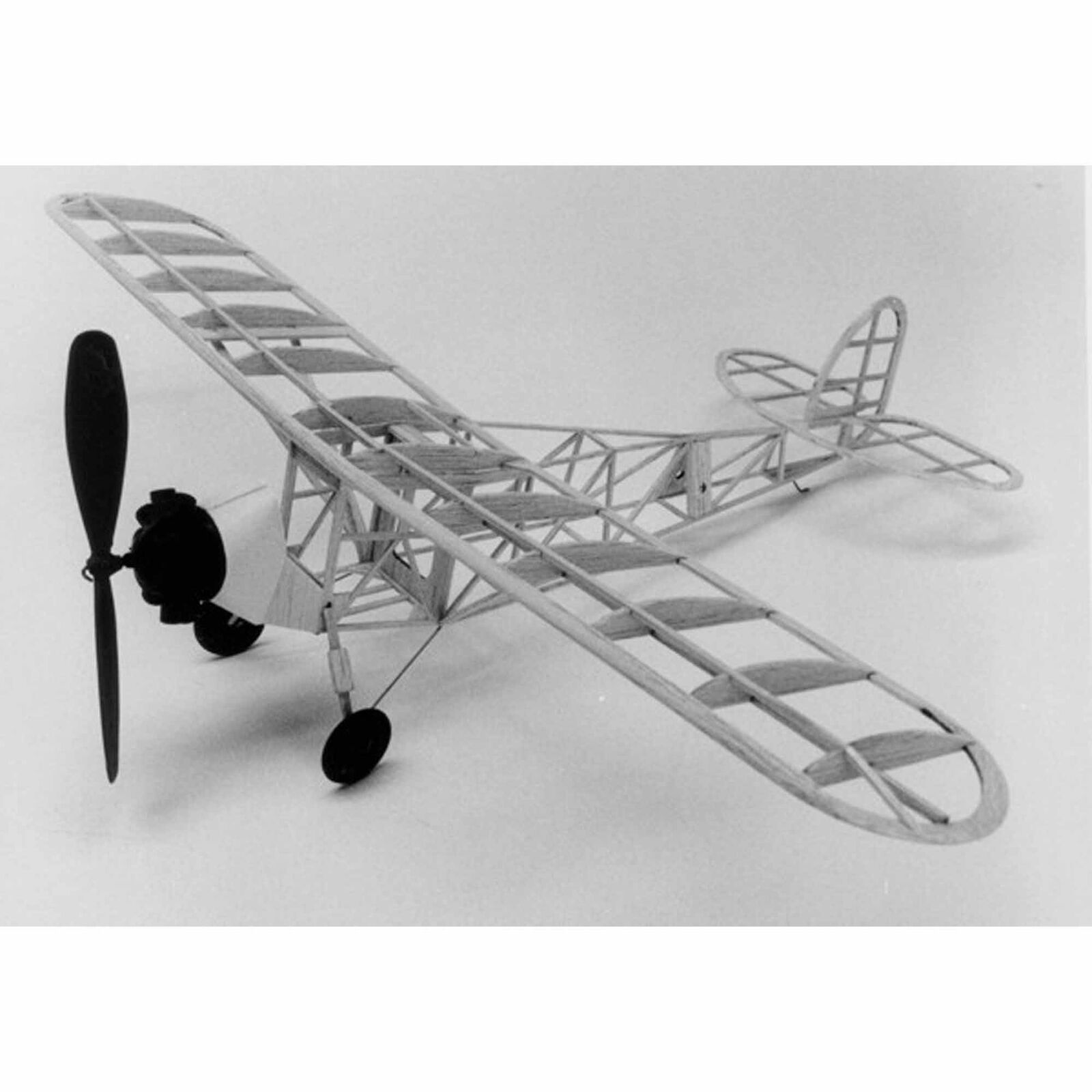 Dumas Products, Inc. Fairchild FC-2 Rubber Powered 17-1/2″ Airplane Kit
