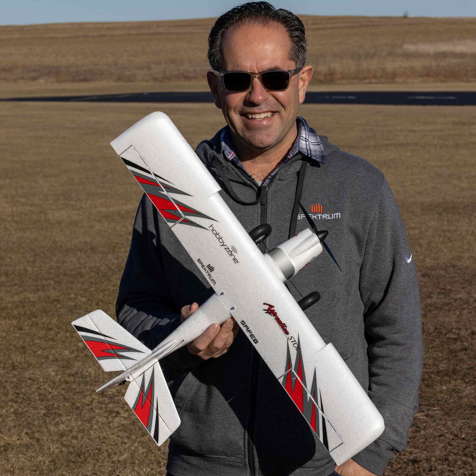 HobbyZone Apprentice STOL S 700mm BNF Basic with SAFE | Tower Hobbies