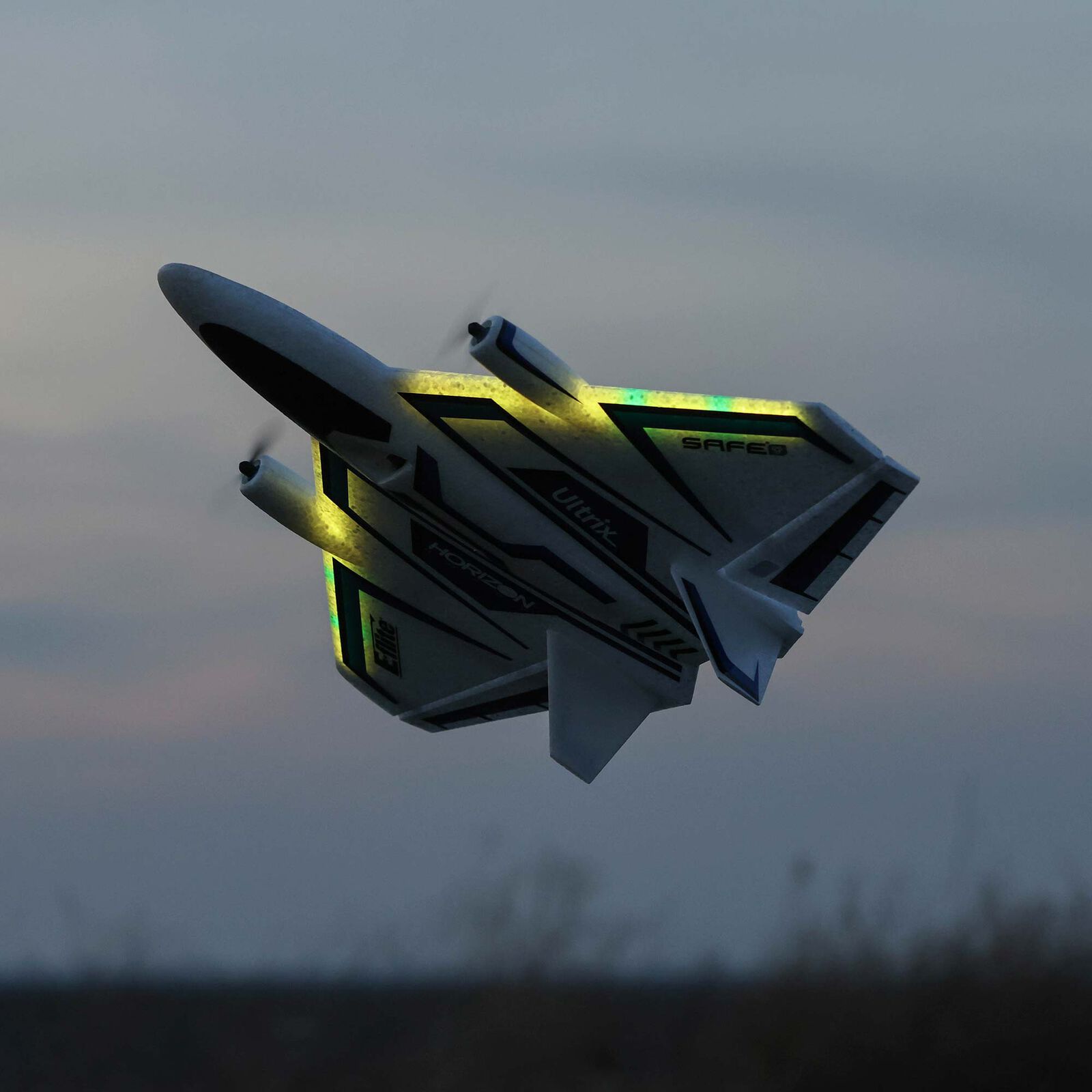 E-flite Ultrix 600mm BNF Basic | Tower Hobbies