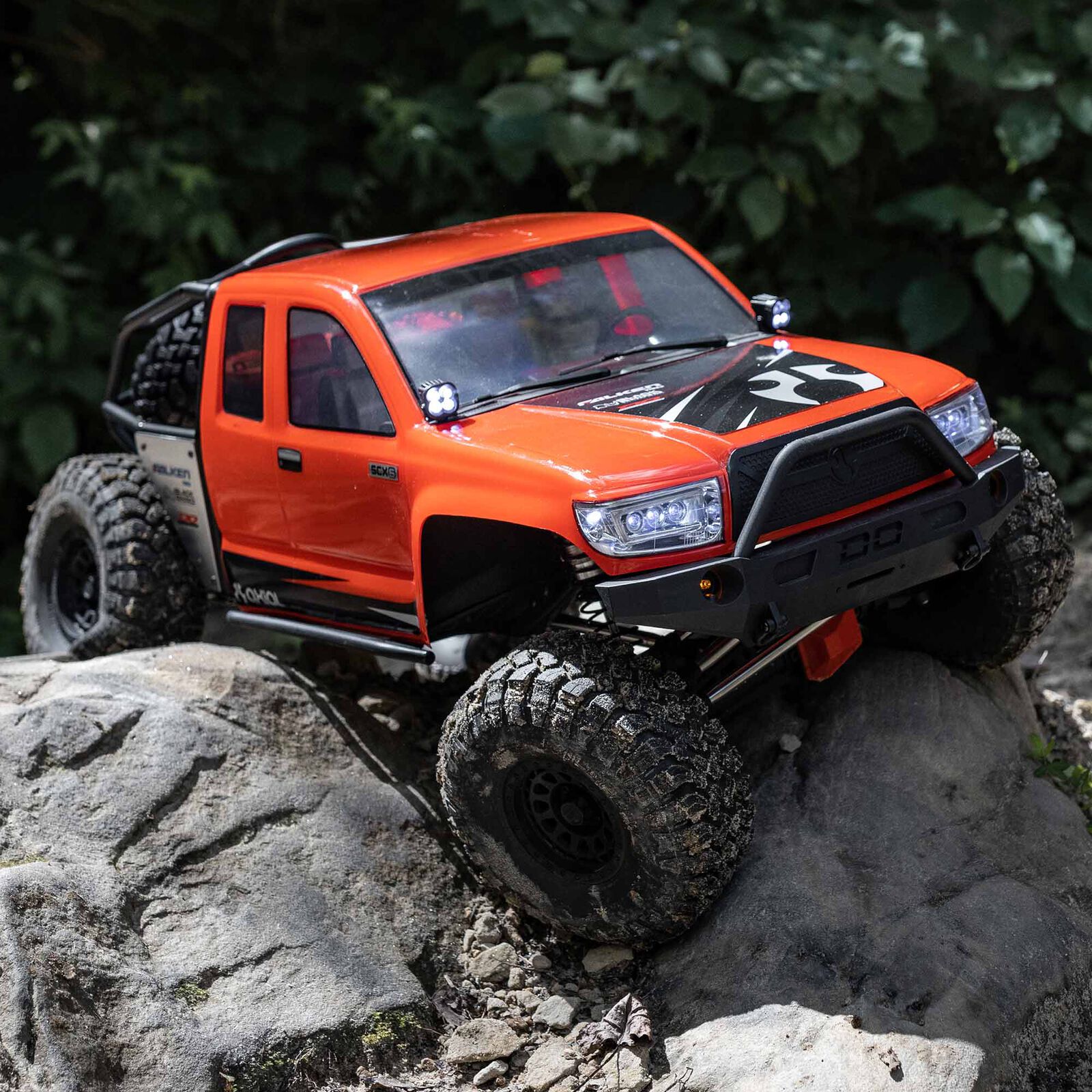 Axial 1/6 SCX6 Trail Honcho 4X4 Rock Crawler RTR, Red | Tower Hobbies
