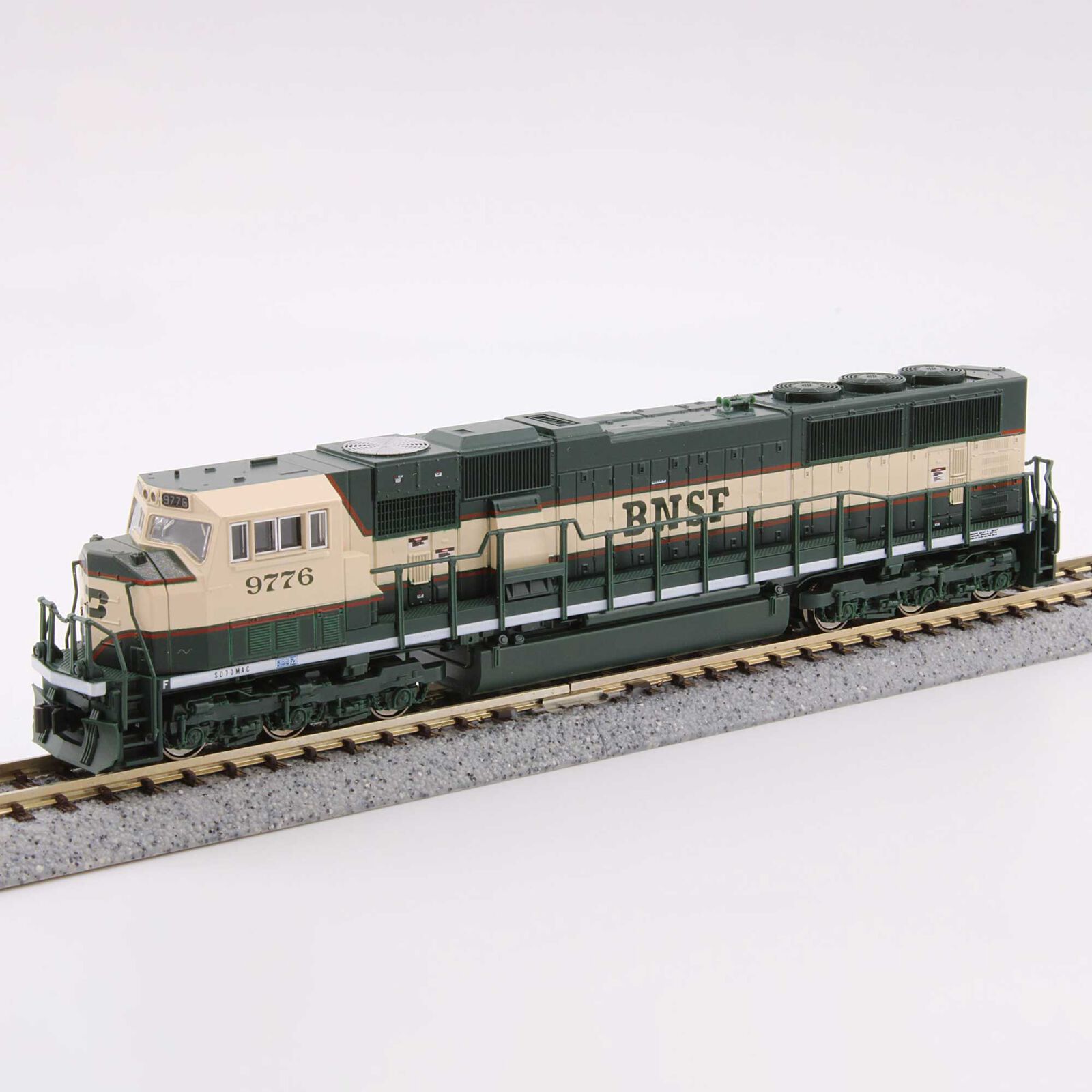 Kato USA, Inc. (N) SD70MAC BNSF (Executive Paint Scheme) #9779 w/ Preinstalled DCC