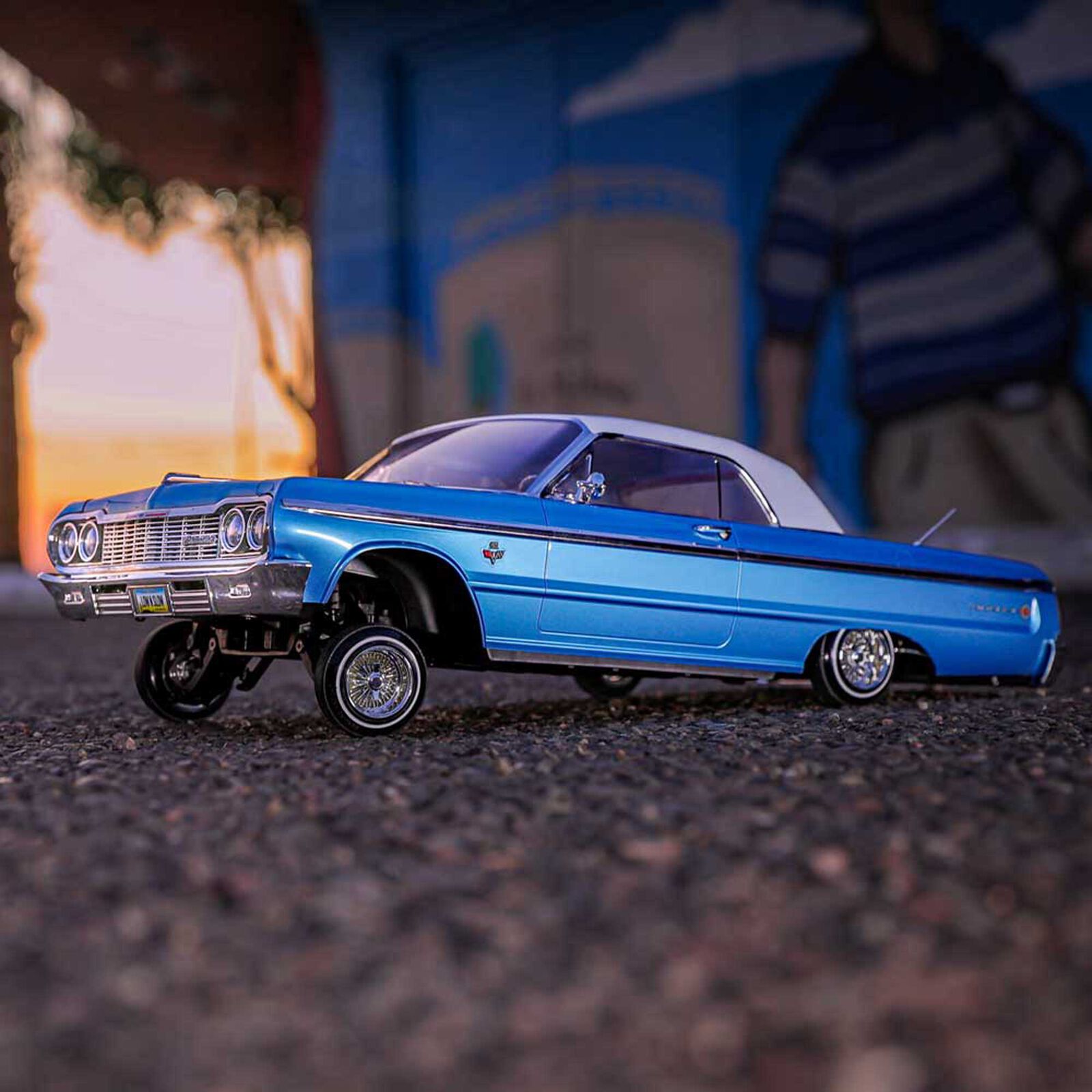Redcat Racing 1/10 SixtyFour Chevrolet Impala Hopping Lowrider, Blue ...