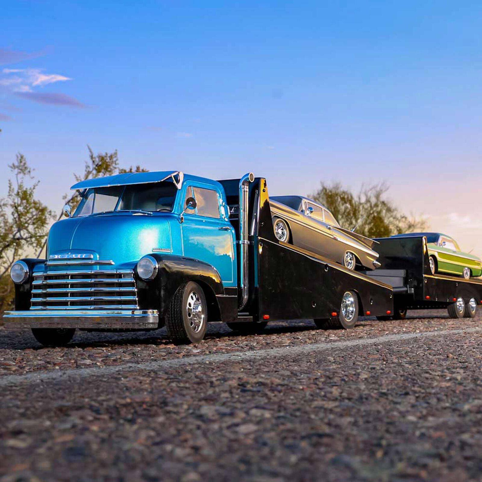 Redcat Racing 1/10 Custom 1953 Chevrolet Cab Over Engine Hauler RTR ...