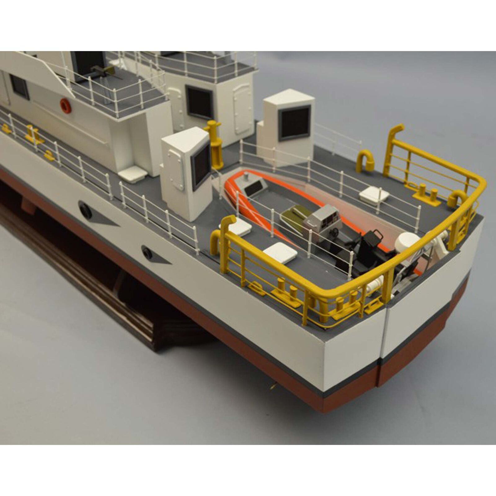 Dumas Products, Inc. 1/48 USCG Sentinel-Class Cutter